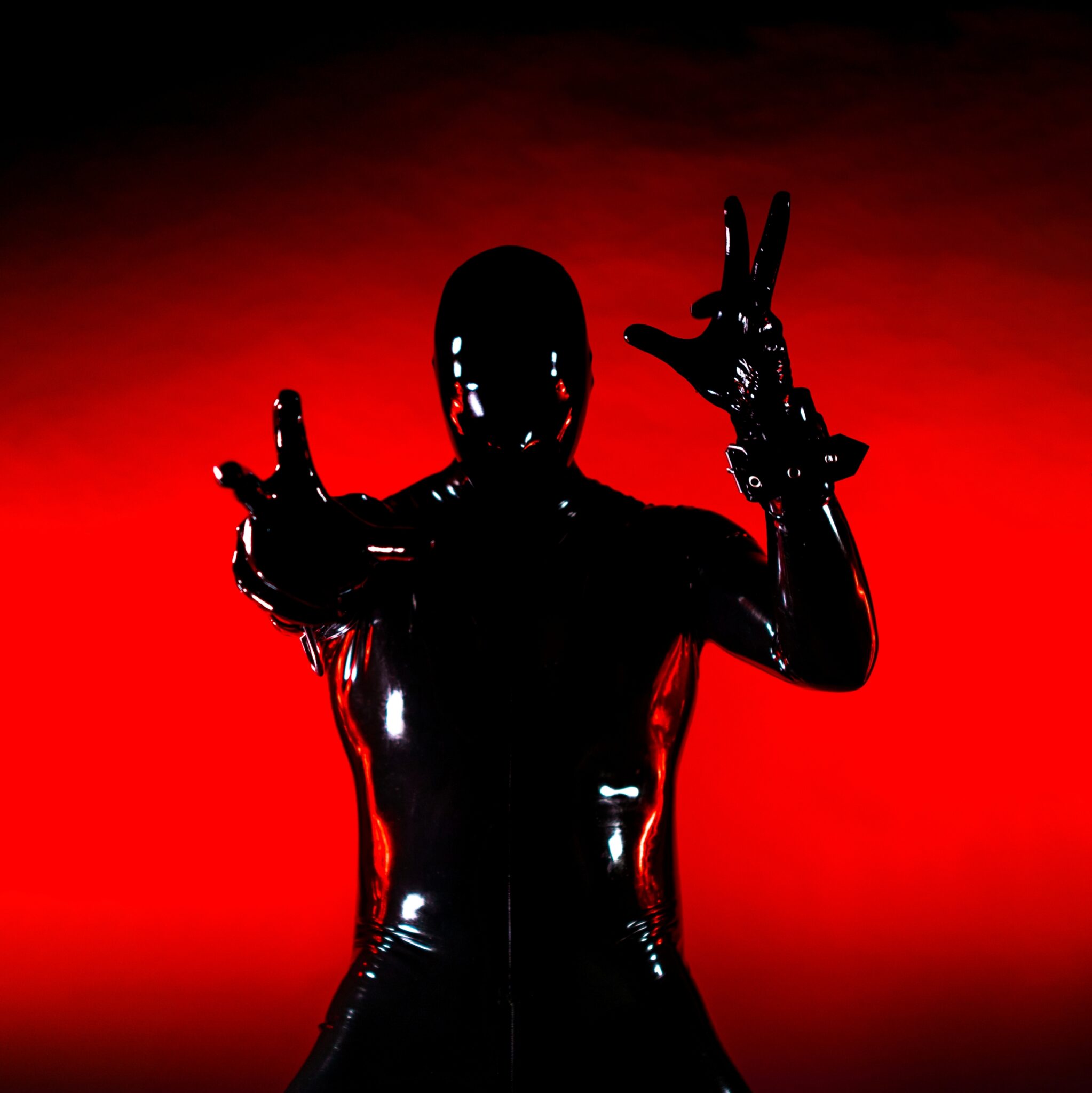 Discover gear like never before – Made with by volunteer rubberists.